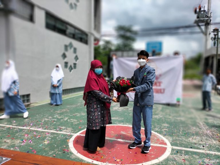 Guru Mulia, Melahirkan Generasi Mulia - SIT MULIA