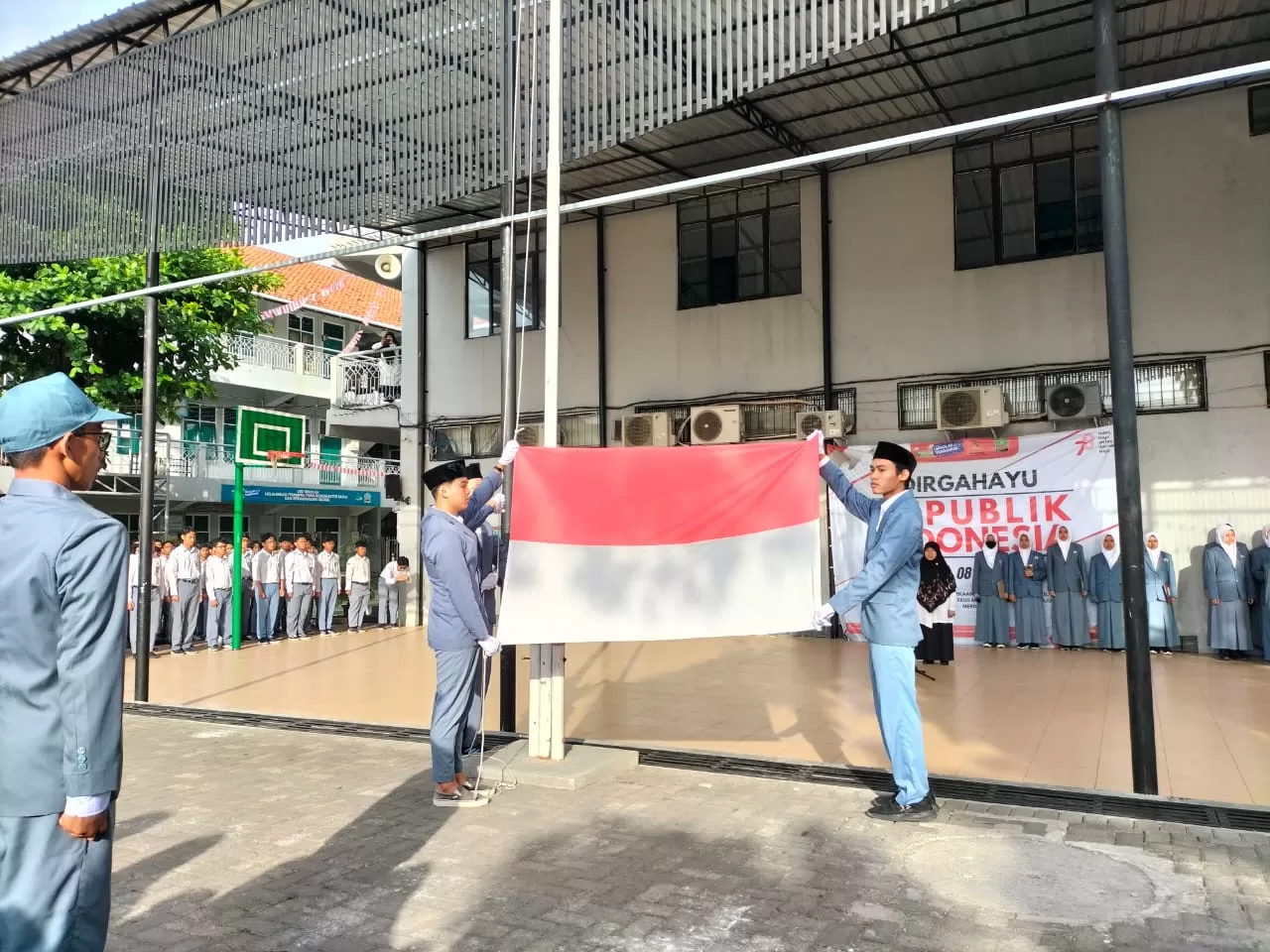 Peringatan HUT RI Ke-78 SMAIT Abu Bakar Yogyakarta - SIT MULIA